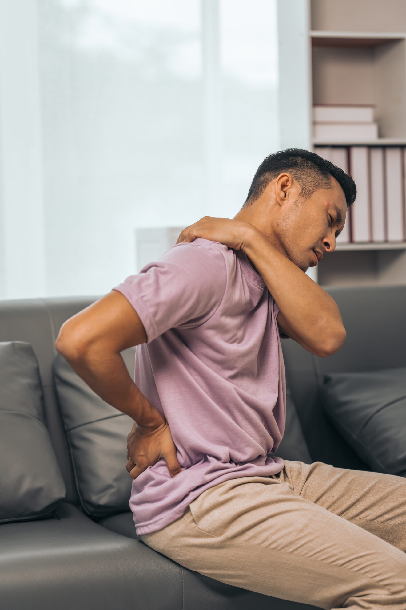 Back Pain Treatment—Symptoms, Risks & Care Explained